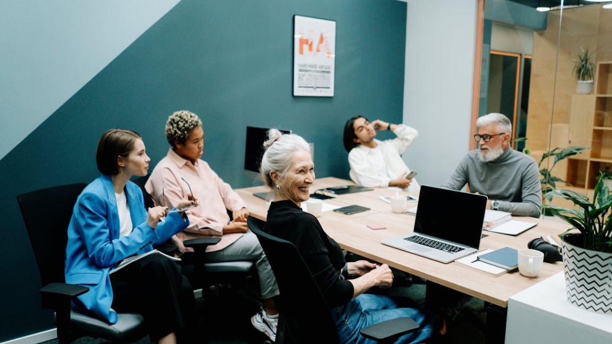 Pros and Cons of Automating HR Tasks | HR Medium Pros and Cons of Automating HR Tasks | HR Medium